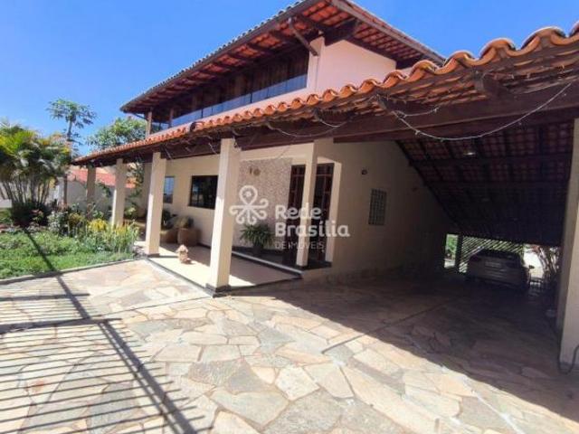 Condomínio Ville de Montagne Casa à venda, 4 quartos, sendo 2 suítes Jardim Botânico
