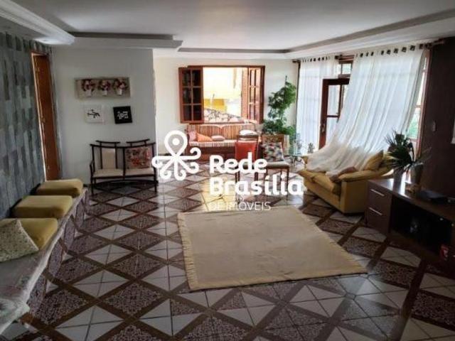 Condomínio Ville de Montagne Casa / Sobrado com 6 quartos 4 suítes área de lazer 4 vagas d