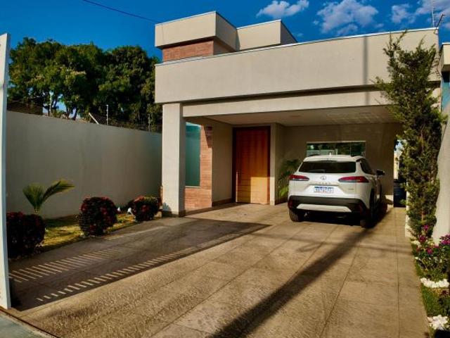 Condomínio Vitória Imperial Casa 3 Suítes Piscina e Churrasqueira Permuta