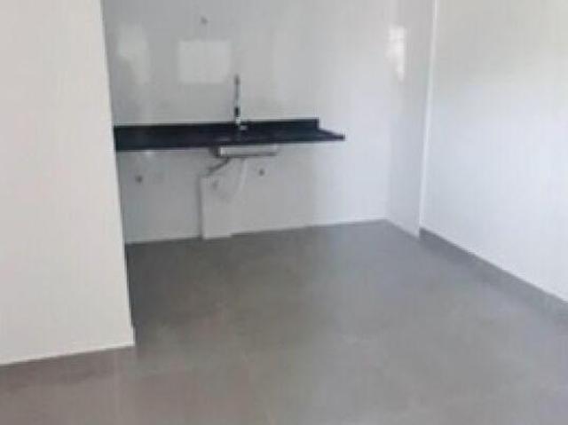 Condomínio 2 dormitórios Vila Nivi