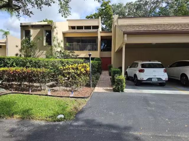 Condo/Coop Boca Raton, FL 6461 Pumpkin Seed Cir #128