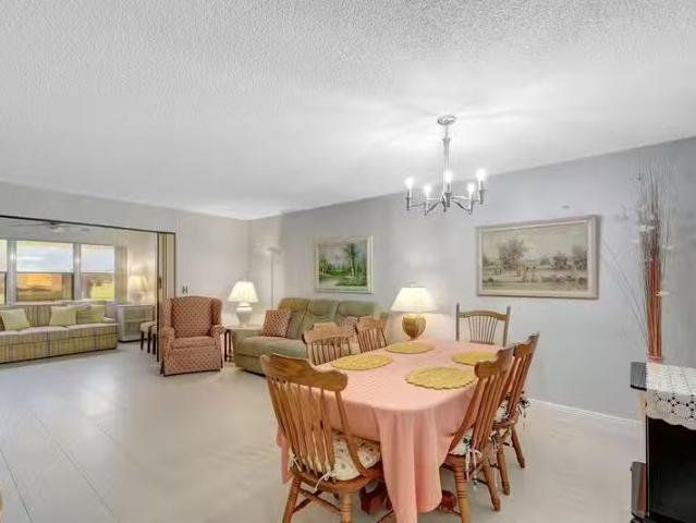 Condo/Coop Lake Worth, FL 3959 Via Poinciana #107