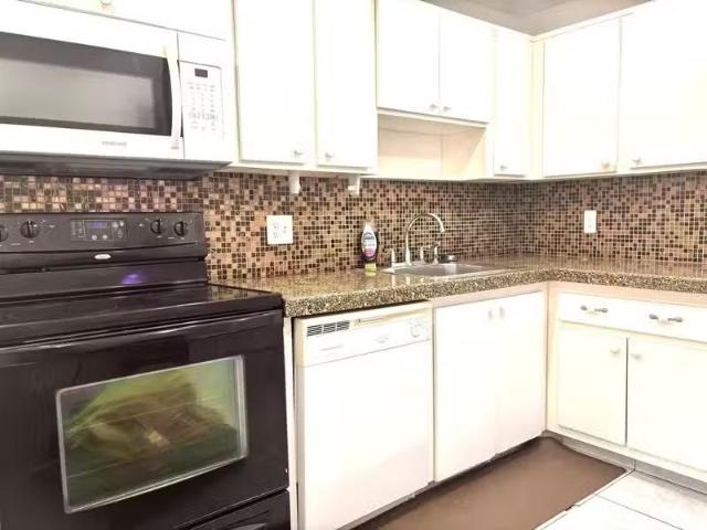 Condo/Coop Pompano Beach, FL 3080 N Course Dr #307