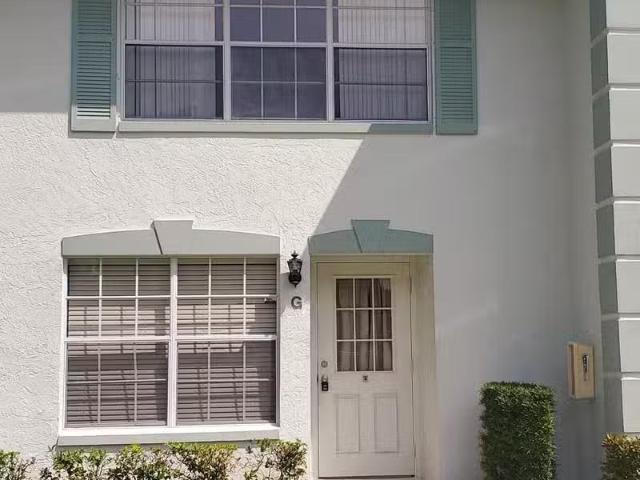 Condo/Coop West Palm Beach, FL 3714 Savoy Ln #G