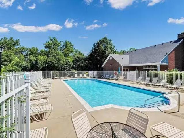 Condo/Patio Homes Crestwood, KY 6502 Matalin Pl #311
