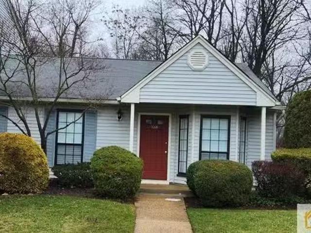 Condo/TH, End Unit, Ranch Edison, NJ 1006 Maplecrest Rd