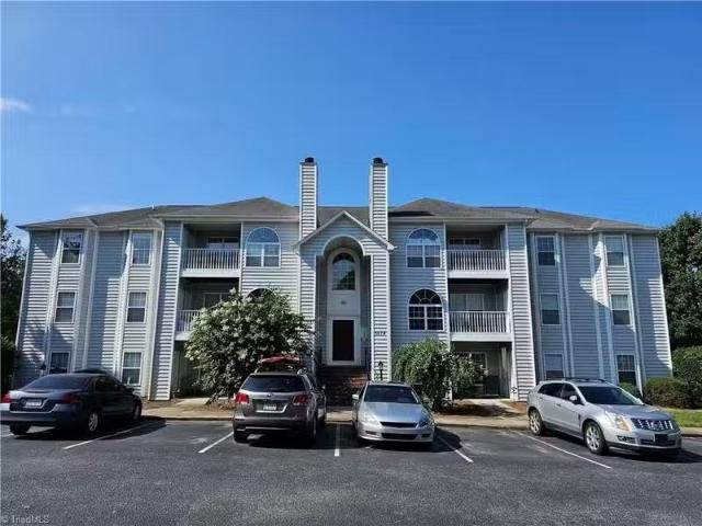 Condo/Townhouse Greensboro, NC 3614 Morris Farm Dr