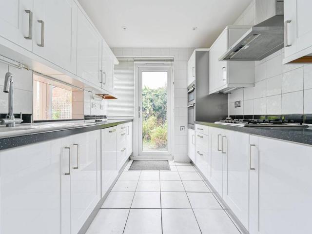 Coney Acre, Dulwich, London, SE21 3 bed terraced house to rent £4,875 pcm £1,125 pw