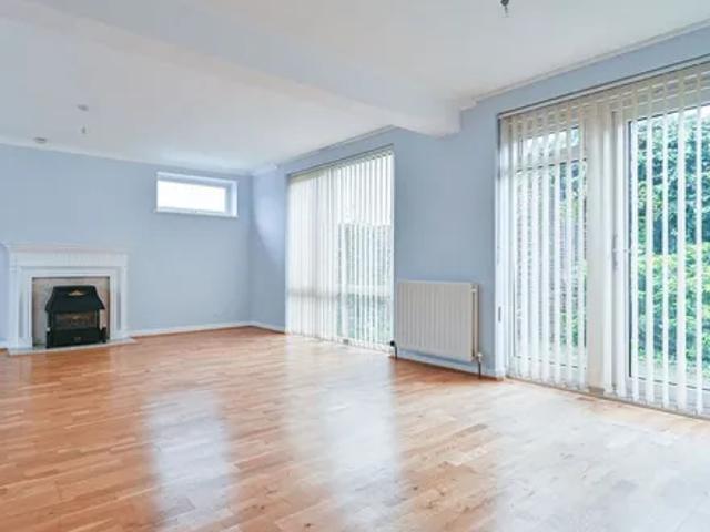 Coney Acre, West Dulwich, London, SE21 8LN, United Kingdom | 3 bed duplex for rent #165467519 | Rentberry