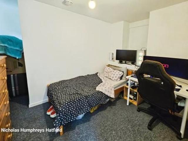 Coney Close, Hatfield, AL10