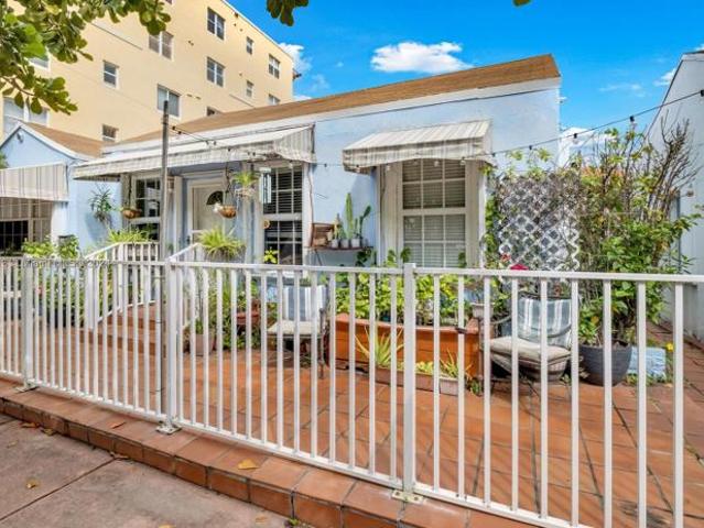 confidential* South Of 5th, Miami Beach, FL 33139