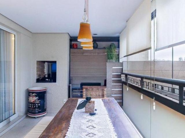 Agradável apartamento para venda em Barra Funda com 4 quartos, sendo 1 suíte, 167m²