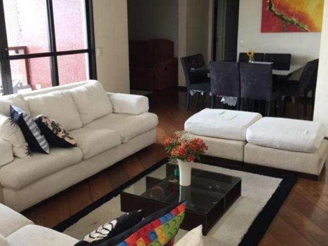 CONFORTÁVEL APARTAMENTO COM FINO ACABAMENTO, NO MELHOR DA VILA MASCOTE!