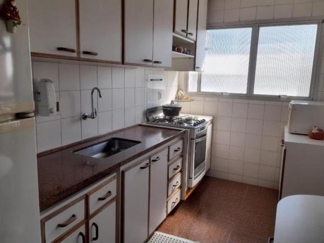 Confortável apartamento para venda em Campo Belo com 3 quartos, sendo 1 suíte, 130m² giseleboassal