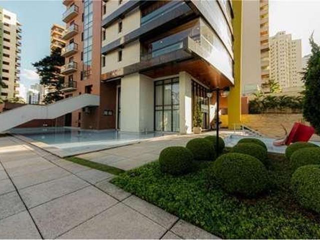 Confortável apartamento para venda em Chácara Klabin com 4 quartos, sendo 4 suítes, 375m²