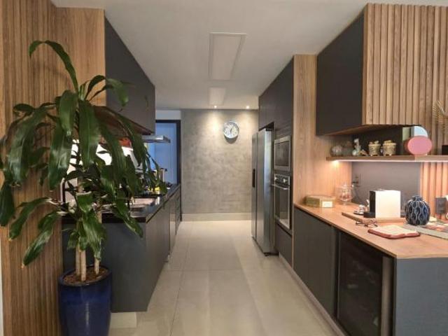 Sensacional apartamento para venda em Indianópolis com 3 quartos, sendo 3 suítes, 150m²