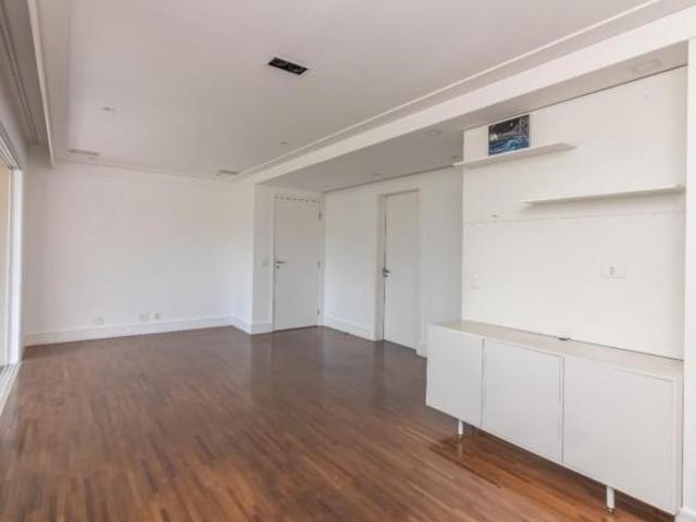 Confortável apartamento para venda em Ipiranga com 3 quartos, sendo 3 suítes, 133m²