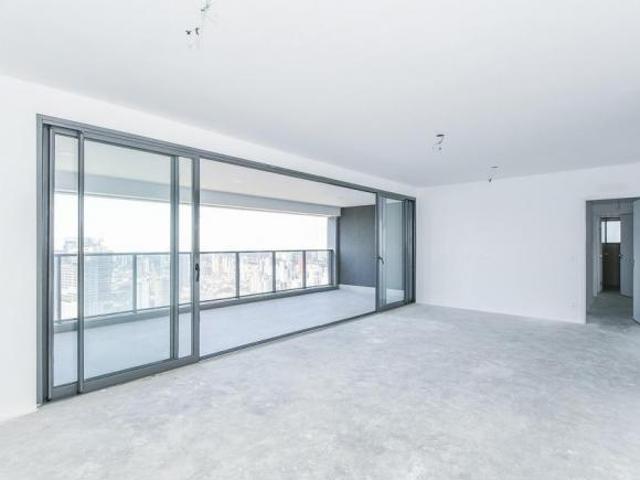 Excelente apartamento para venda em Jardim Fonte do Morumbi com 3 quartos, sendo 3 suítes, 186m²