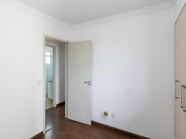 Confortável apartamento para venda em Lapa com 2 quartos, sendo 1 suíte, 56m²