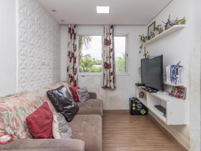 Confortável apartamento para venda em Parque Nações Unidas com 2 quartos, 43m²