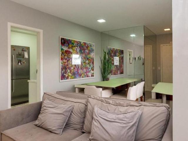 Agradável apartamento para venda em Perdizes com 3 quartos, sendo 3 suítes, 93m²
