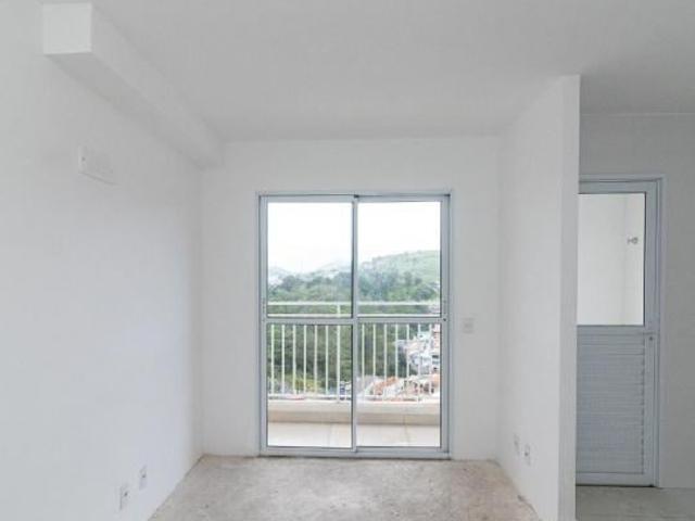 Confortável apartamento para venda em Polvilho com 3 quartos, sendo 1 suíte, 57m²