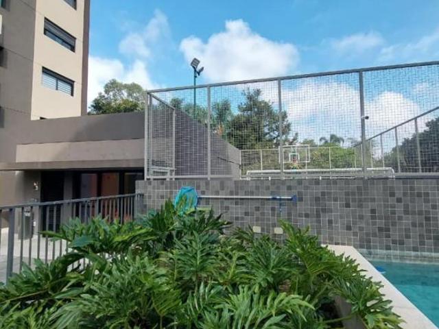 Versátil apartamento para venda em Santo Amaro com 3 quartos, sendo 3 suítes, 173m²