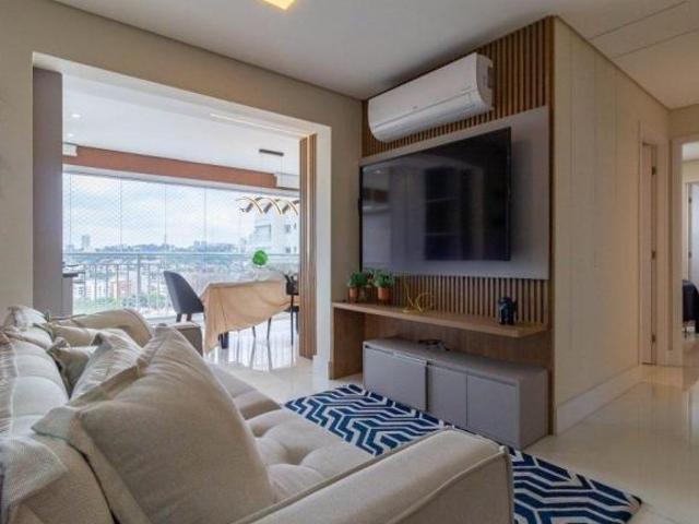 Versátil apartamento para venda em Vila Anastácio com 3 quartos, sendo 1 suíte, 79m²