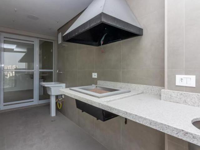 Confortável apartamento para venda em Vila Anastácio com 3 quartos, sendo 1 suíte, 91m² robertasan