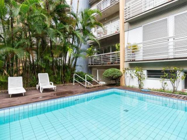 Confortável apartamento para venda em Vila Mariana com 2 quartos, sendo 1 suíte, 100m² jpaulo oliv