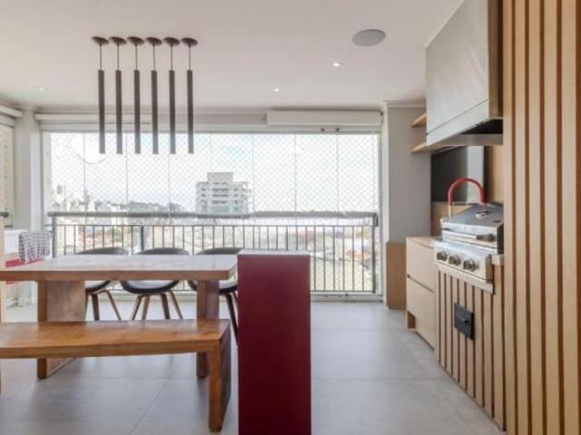 Atraente apartamento para venda em Vila Romana com 3 quartos, sendo 1 suíte, 94m²