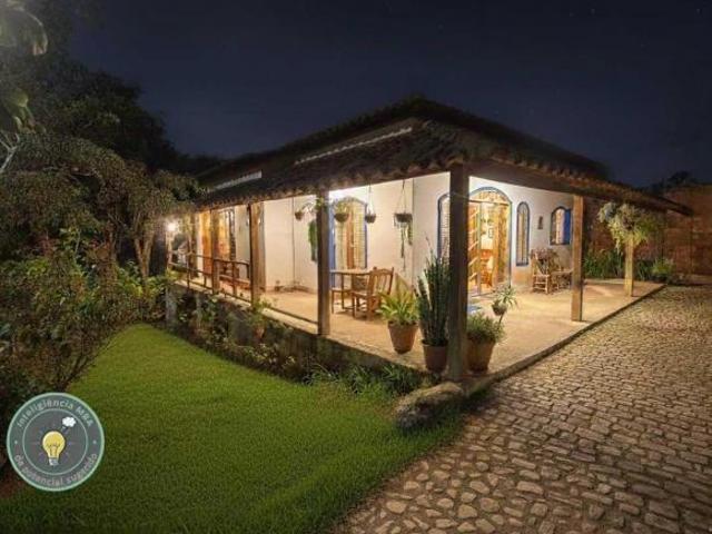 Confortável Casa com Quintal em Santo Antõnio do Leite, a 20 min de Ouro Preto