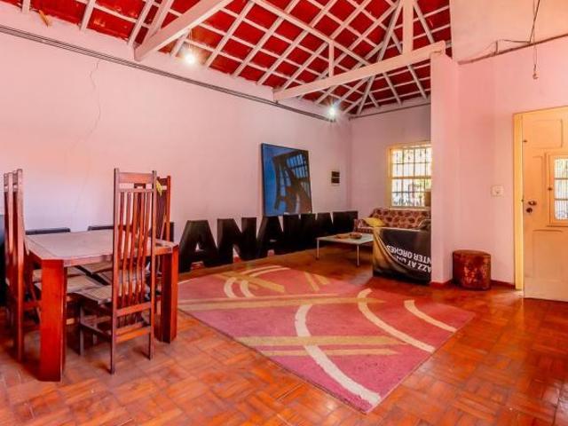 Confortável casa de vila para venda em Vila Pirajussara com 4 quartos, sendo 2 suítes, 265m² remax