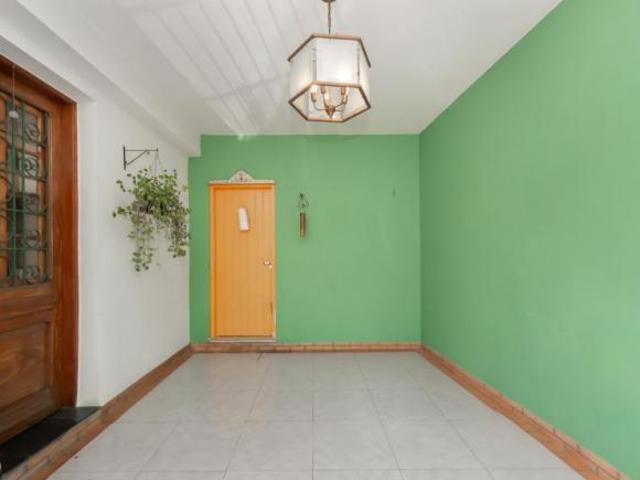 Funcional casa de vila para venda em Aclimação com 4 quartos, sendo 1 suíte, 247m²