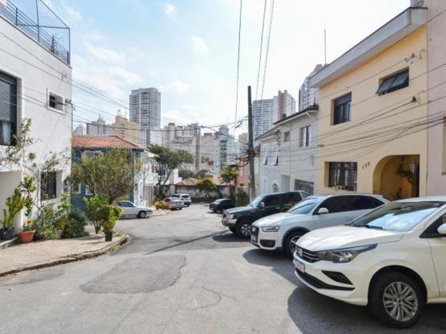 Aconchegante casa de vila para venda em Cambuci com 3 quartos, sendo 3 suítes, 200m² remaxfront#WM