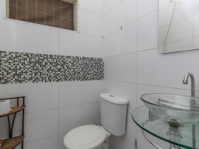 Agradável casa de vila para venda em Chácara Inglesa com 4 quartos, sendo 1 suíte, 350m² robertasa
