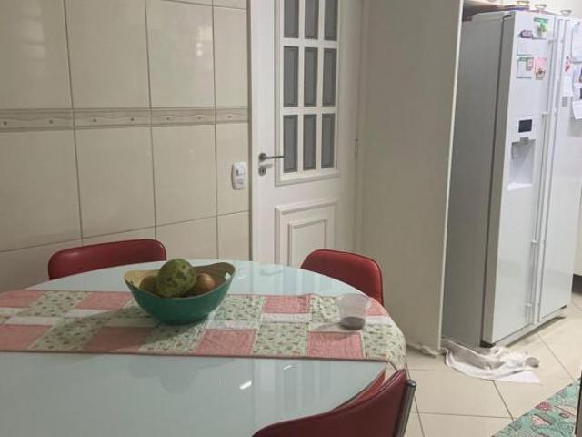 Versátil casa em condomínio para venda com 3 quartos, sendo 1 suíte, 206m² jaquelinealiaga#L7G1G