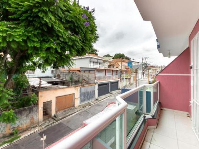 Atraente casa para venda e locação em Vila Isolina Mazzei com 3 quartos, sendo 3 suítes, 218m²