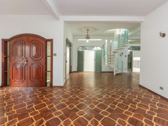 Aconchegante casa para venda em Saúde com 4 quartos, sendo 2 suítes, 218m² mutida#DXMNE