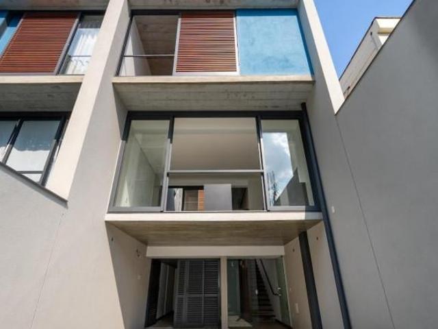 Aconchegante casa para venda em Vila Madalena com 3 quartos, sendo 3 suítes, 278m²