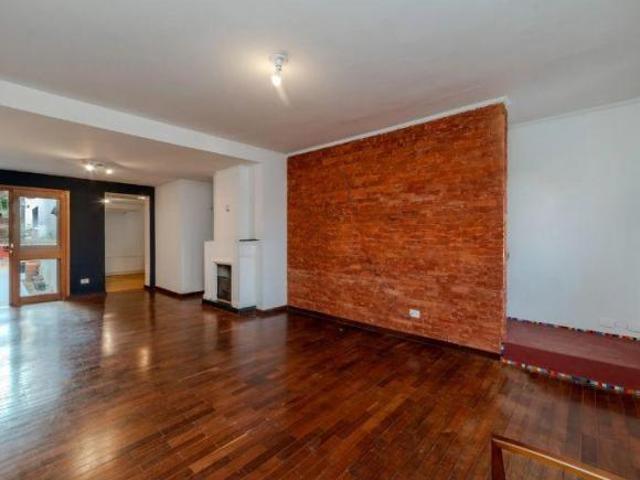 Excelente casa para venda em Vila Pompéia com 4 quartos, sendo 4 suítes, 231m²