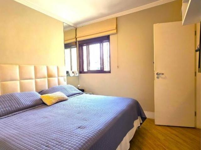 Agradável cobertura para venda em Vila Hamburguesa com 4 quartos, sendo 2 suítes, 227m² leilaricci