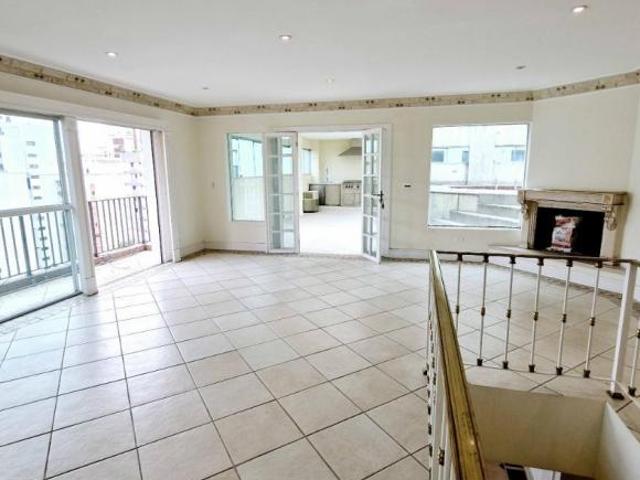 Confortável cobertura para venda em Campo Belo com 3 quartos, sendo 3 suítes, 585m² remaxempire#93