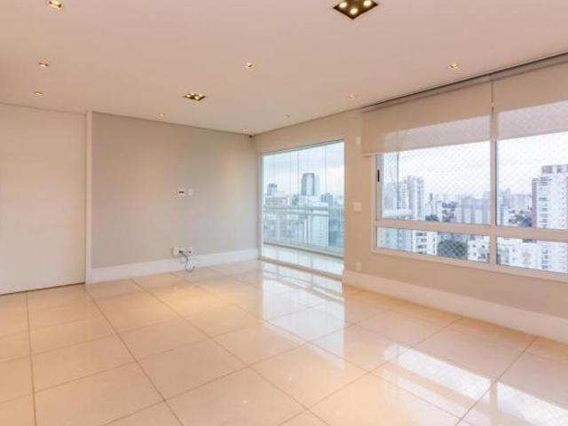 Confortável cobertura para venda em Jardim Vila Mariana com 4 quartos, sendo 3 suítes, 348m² mirte