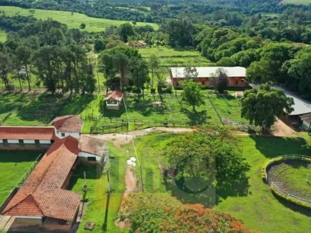 Confortável Haras a venda em Porto Feliz SP