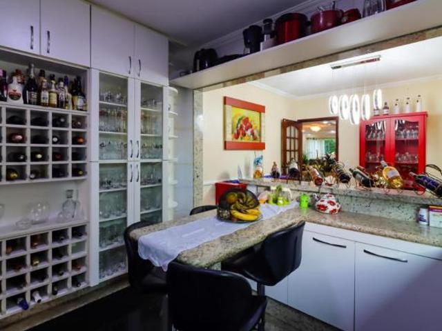 Sensacional sobrado para venda em Jardim Felicidade Zona Oeste com 3 quartos, sendo 1 suíte, 200m²