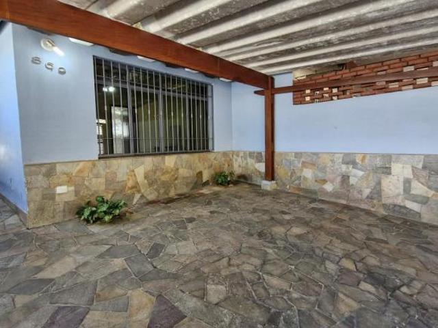 Funcional sobrado para venda em Jardim Virginia Bianca com 4 quartos, 123m²