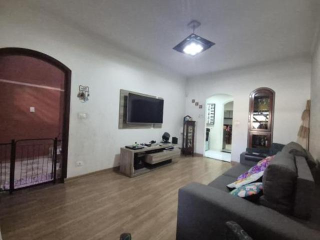 Atraente sobrado para venda em Vila Tolstoi com 2 quartos, sendo 1 suíte, 180m²