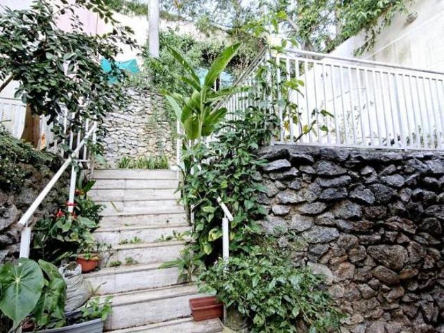 Confortável sobrado para venda em Vila Irmãos Arnoni com 6 quartos, sendo 1 suíte, 380m² remaxmame