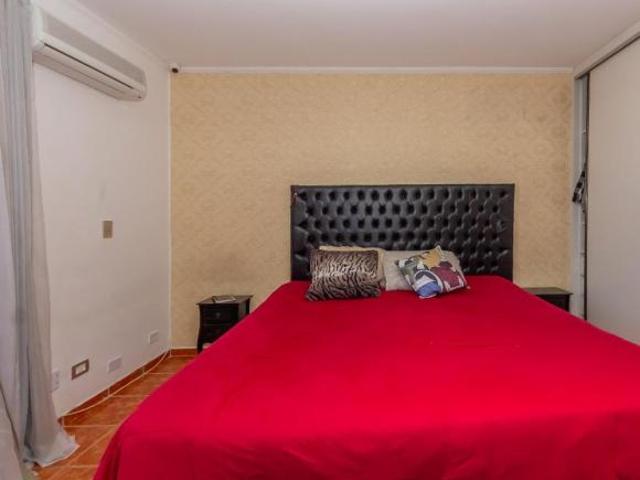 Confortável sobrado para venda em Vila Nova Zona Leste com 3 quartos, sendo 1 suíte, 286m² remax